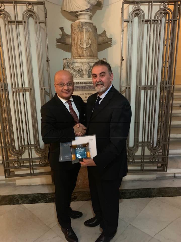 Service with A Smile Award - SMSMondial